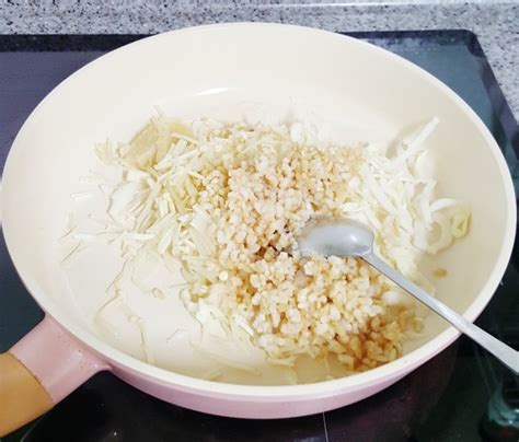 컬리플라워 스리라차 볶음밥윤은혜 식단