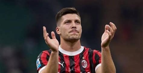 隆戈：米兰与蒙扎已经达成协议，但尚未与约维奇本人达成一致腾讯新闻