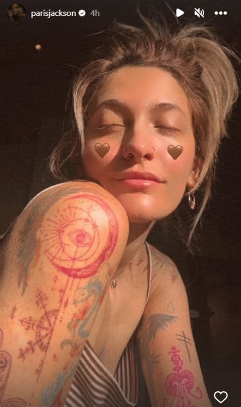 Paris Jackson‘s Goes From Bare Faced Beauty To Gothic Queen Photos