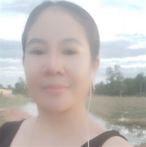 សុីណា មាន