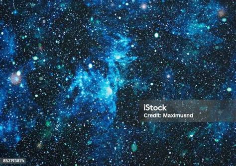 깊은 공간 고화질 스타 필드 배경입니다 별이 빛나는 우주 배경 텍스처입니다 화려한 별이 빛나는 밤 하늘 우주 배경 0명에 대한 스톡 사진 및 기타 이미지 Istock