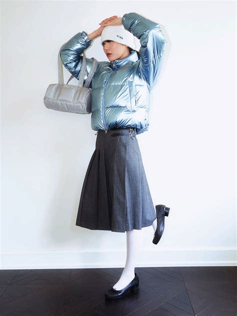 에프에이디 새틴 라운드 백 라이트 그레이 Fad Kream