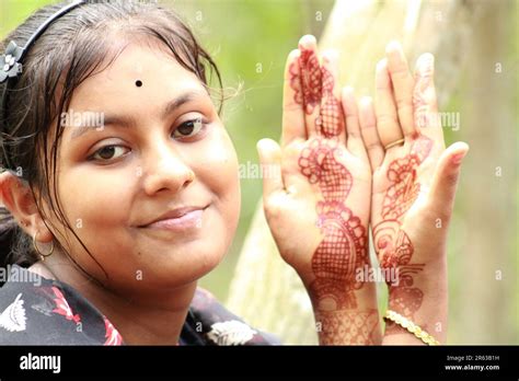 Indian Teenage Village Girl Face In Outdoor Stock Photo Alamy
