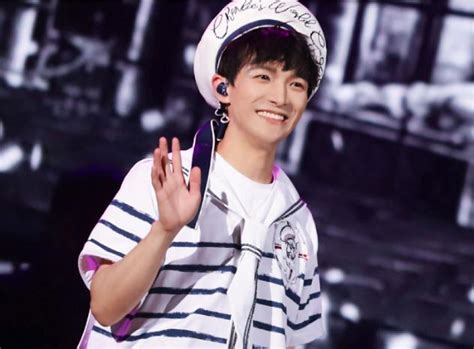 周深的经典歌曲10首推荐4首 七乐剧