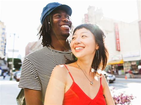 How To Nurture An Introvert Extrovert Relationship