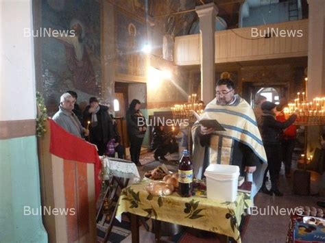 Празнична литургия и курбан се проведе в община Борован за Никулден