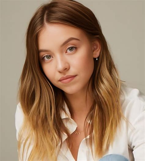 Sydney Sweeney Actress Age Videos Wikipedia Net Worth Height