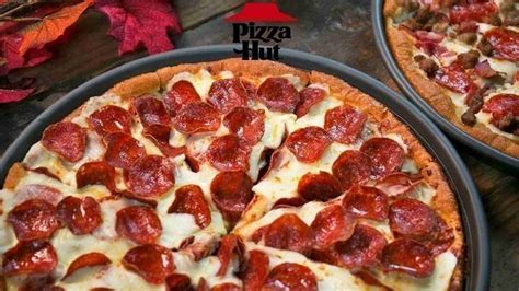 Top 10 Pizza Hut Crust Types For You To Choose From