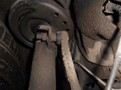 Стойки переднего стабилизатора — Renault Fluence, 2 л, 2010 года ...