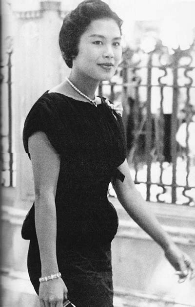 40 พระฉายาลักษณ์สุดงดงาม สมเด็จแม่ของแผ่นดินทรงสวยที่สุด แพรวดอทคอม ราชวงศ์ ราชินี 12 สิงหาคม