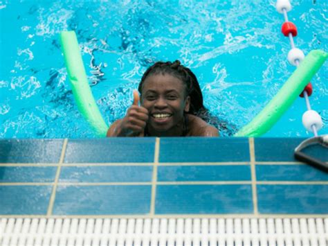 Swimming Tip How To Tread Water To Stay Afloat Your Personal Swim Coach