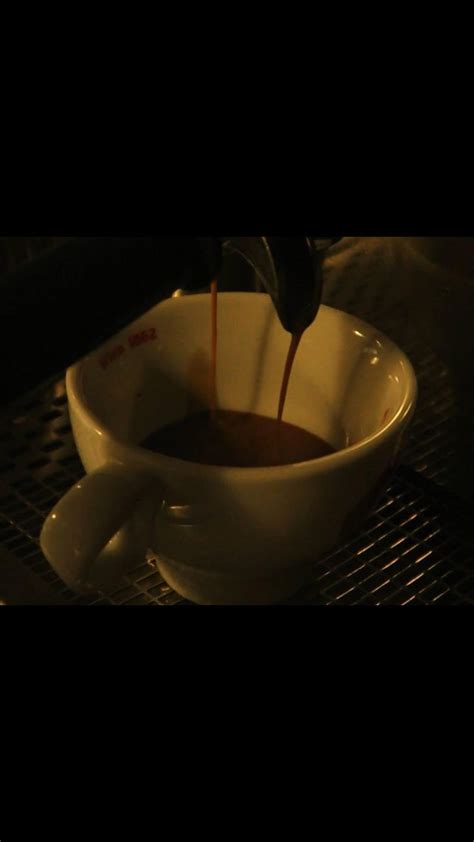 время кофе в уютном кафе