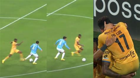 Jhilmar Lora burló a rival con lujosa huacha en el Sporting Cristal vs River Plate por Copa