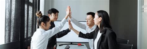 Real Time Notifications Maximizing Contentfuls Webhooks Silk Commerce