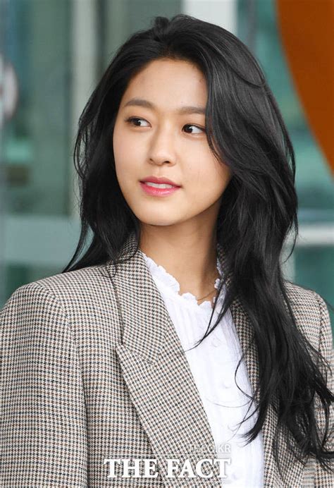 TF이슈 설현 누드 합성사진 논란 팬심 가장한 삐뚤어진 범죄 연예 기사 더팩트