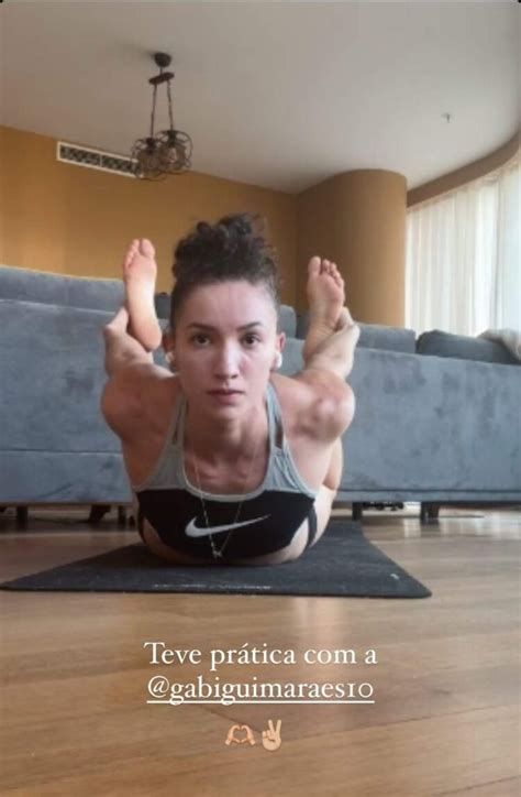 Gabriela Guimaraes Feet