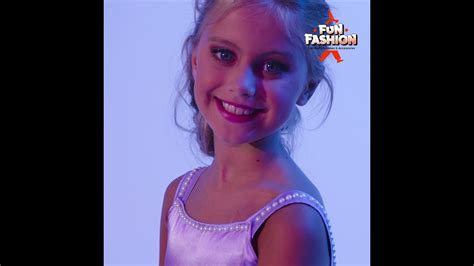Αποκριάτικη στολή Πριγκίπισσα Isabella Fun Fashion Youtube