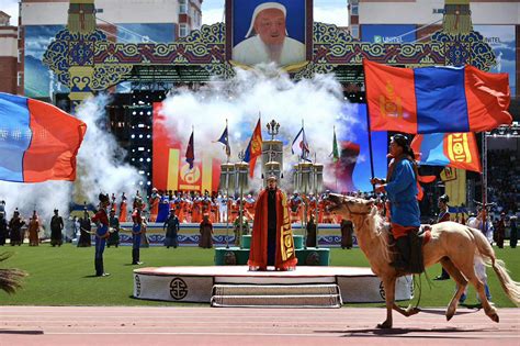 Монгол Улсын Ерөнхийлөгч У Хүрэлсүх Үндэсний их баяр наадмыг нээж үг хэллээ Монгол Улсын