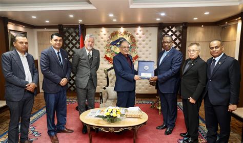 प्रधानमन्त्रीसँग शिष्टाचार भेट Dcnepal