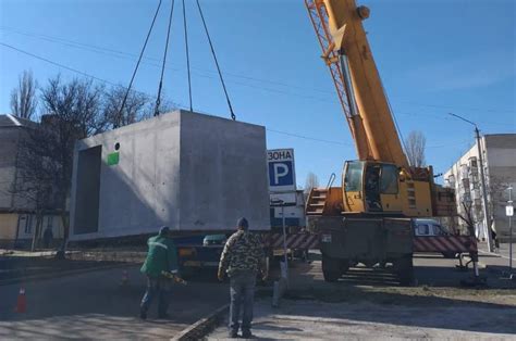 В громаді Миколаївщини що найбільше потерпає від обстрілів встановили зупинки укриття