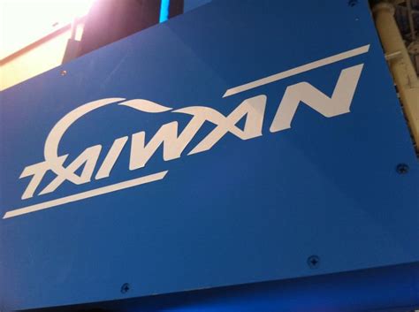 Entek Electric Hungexpo 2013 Hungary Mcb Rcbo Circuitbreakers Circuit Breakers Design