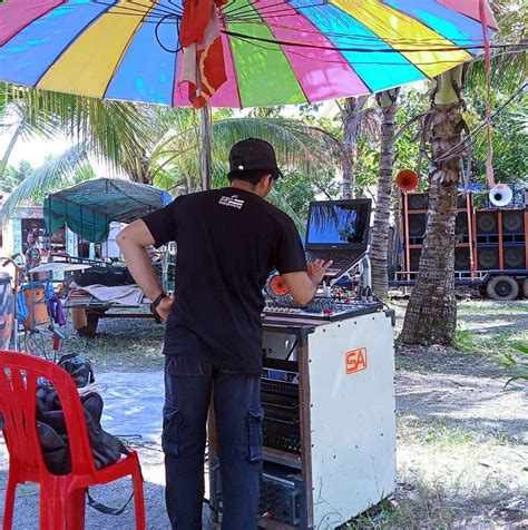 សិរីសោភ័ណ្ឌ តន្ត្រី Pu Oun