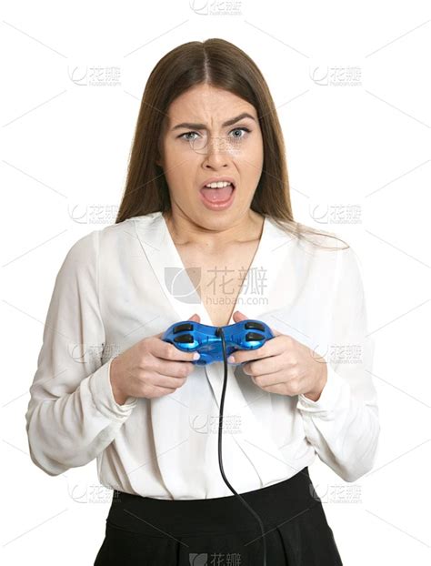 女人 操纵杆 计算机游戏 进行中 游戏手柄 垂直画幅 美 美人 棕色头发 拿着素材 花瓣网