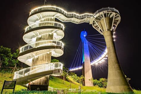 【高雄】期間限定免費！崗山之眼10月起週末延長開放，漫步天空廊道賞夕陽，14層樓高百萬夜景好迷人，超療癒美景別錯過 好想去喔