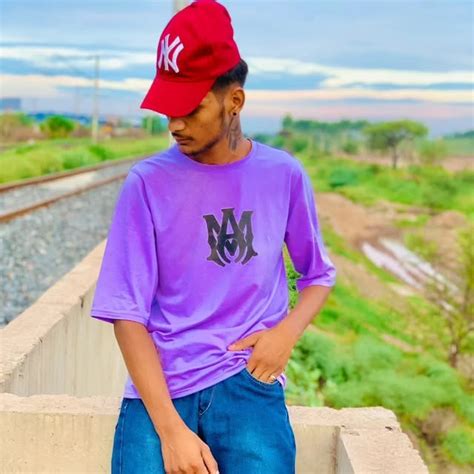 🦅ਚੌਹਾਨ🦅 Jass13a • Threads Say More