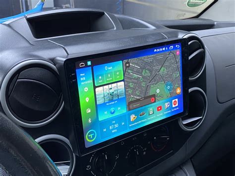 Citroen Berlingo Встановлення Android магнітоли з Carplay та камери заднього виду Автостудія