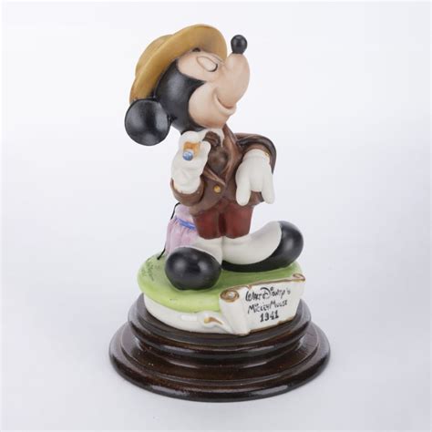 Mickey Mouse 1941 “nifty Nineties” Capodimonte Figurine 1988 Id