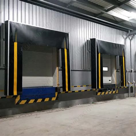 Loading Dock Leveler Seals Retractable Warehouse Dock Seal Dock