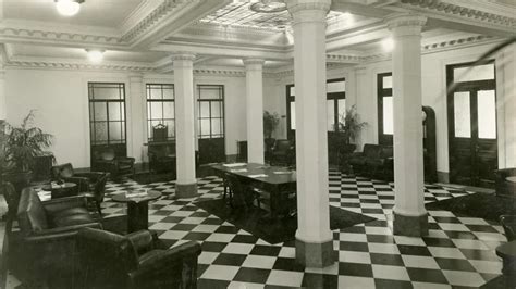 Paseo Del Bajo La Increíble Transformación De Ex Edificio De Editorial Atlántida Emblema De