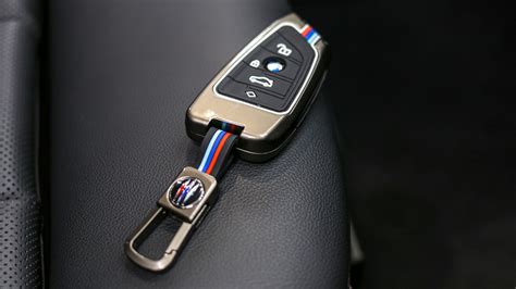 What Is The Diamond Button On A Bmw Key Fob For