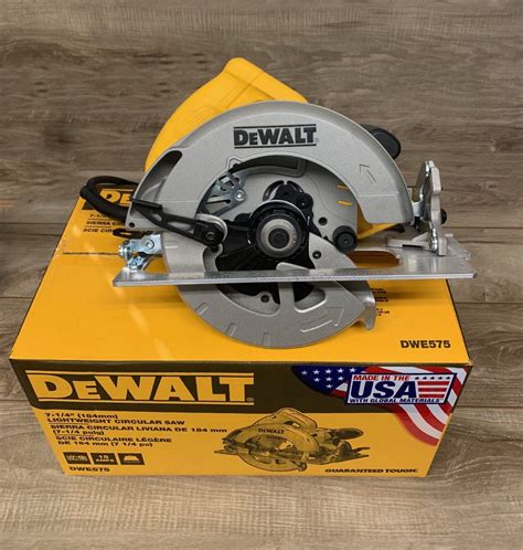 DeWALT DWE575 15 AMP LIGHTWEIGHT 7-1/4 CIRCULAR SAW - Fourman Industries