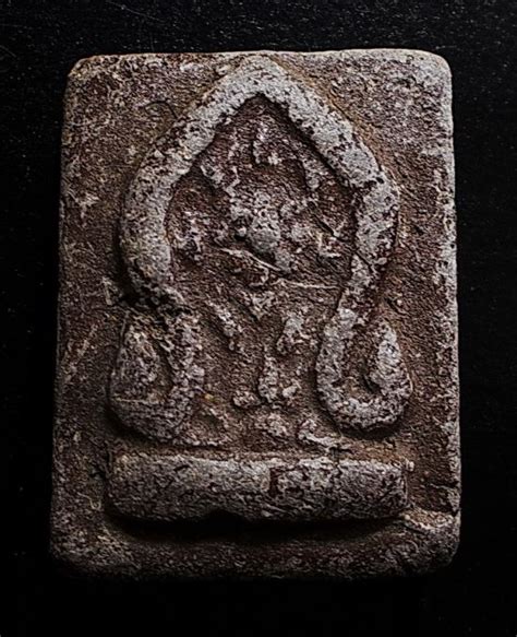 พระเนื้อผงขี้เถ้า หลวงพ่อโอภาสี อาศรมบางมด พิมพ์ใบเสมา 12541