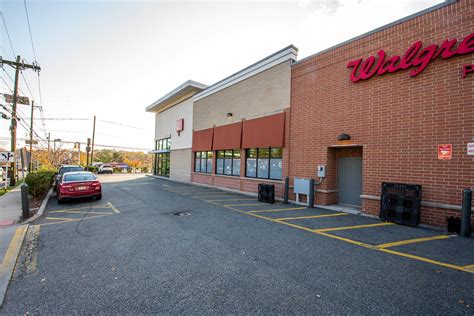1620 Oak Tree Rd Edison Nj 08820 Walgreens Loopnet