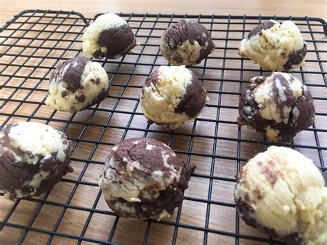 바닐라 초코 스쿱 쿠키 만들기 달콤한 아이스크림 모양 쿠키만들기