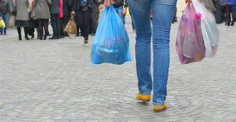 비닐봉투 대신 종이봉투를 쓰는 것이 환경에 도움이 될까 ㅍㅍㅅㅅ