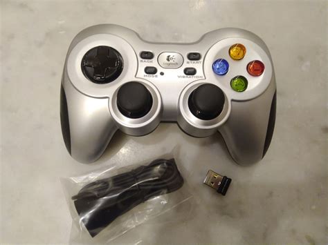 Геймпад беспроводной Logitech F710 2 4g Silver Black 940 000172 — купить по низкой цене в