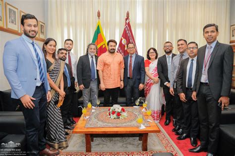 මලයාලම් නළු මොහන්ලාල් පාර්ලිමේන්තු විවාද බලන්න එයි Lankadeepa Online