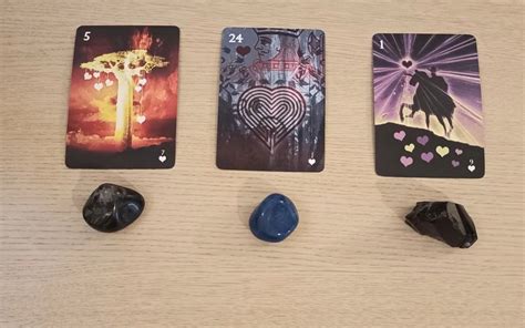 【地球扬升】ta此刻对你的感觉【中英字幕】pick A Card 塔罗运势 哔哩哔哩