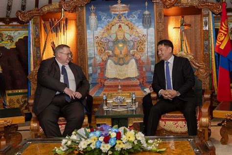 Монгол Улсын Ерөнхийлөгч У Хүрэлсүх ОХУ ын Засгийн газрын орлогч даргыг