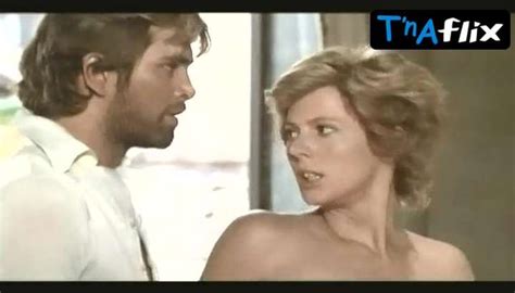 Mimsy Farmer Breasts Scene In Autopsy Tnaflix Porn Videos