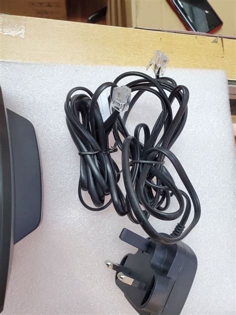 BT Home Phone With Nuisance Call Blocking And Answer Machine One Handset BT3110 Mobile Phones