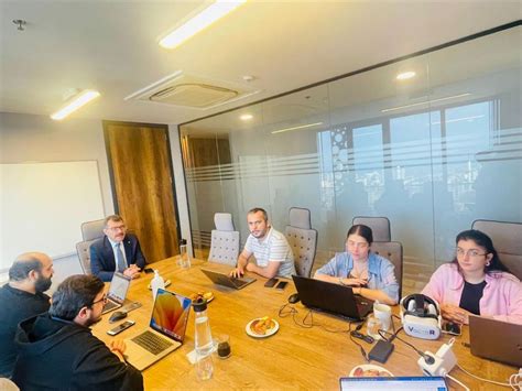 Hasan Mandal Linkedin‘de Bilim Ile Teknolojiyi Buluşturan Arge Ve