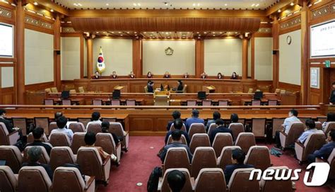더쿠 헌재 군대 내 동성애 처벌법 조항 합헌