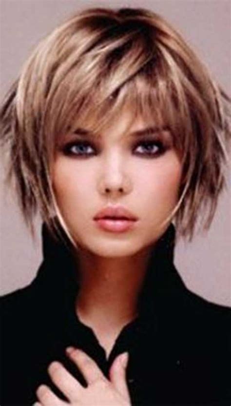 Pixie Cut With Bangs Round Face Hairstyle Society