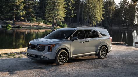 Heres What The Us Is Missing From The Kia Carnival Hybrid