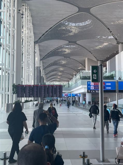 [튀르키예] 한국 튀르키예 가는중 아부다비 공항 10시간 경유 노숙 후기 아부다비 공항 꿀팁 I 에티하드 기내식 후기 I 카파도키아 가는 중 네이버 블로그